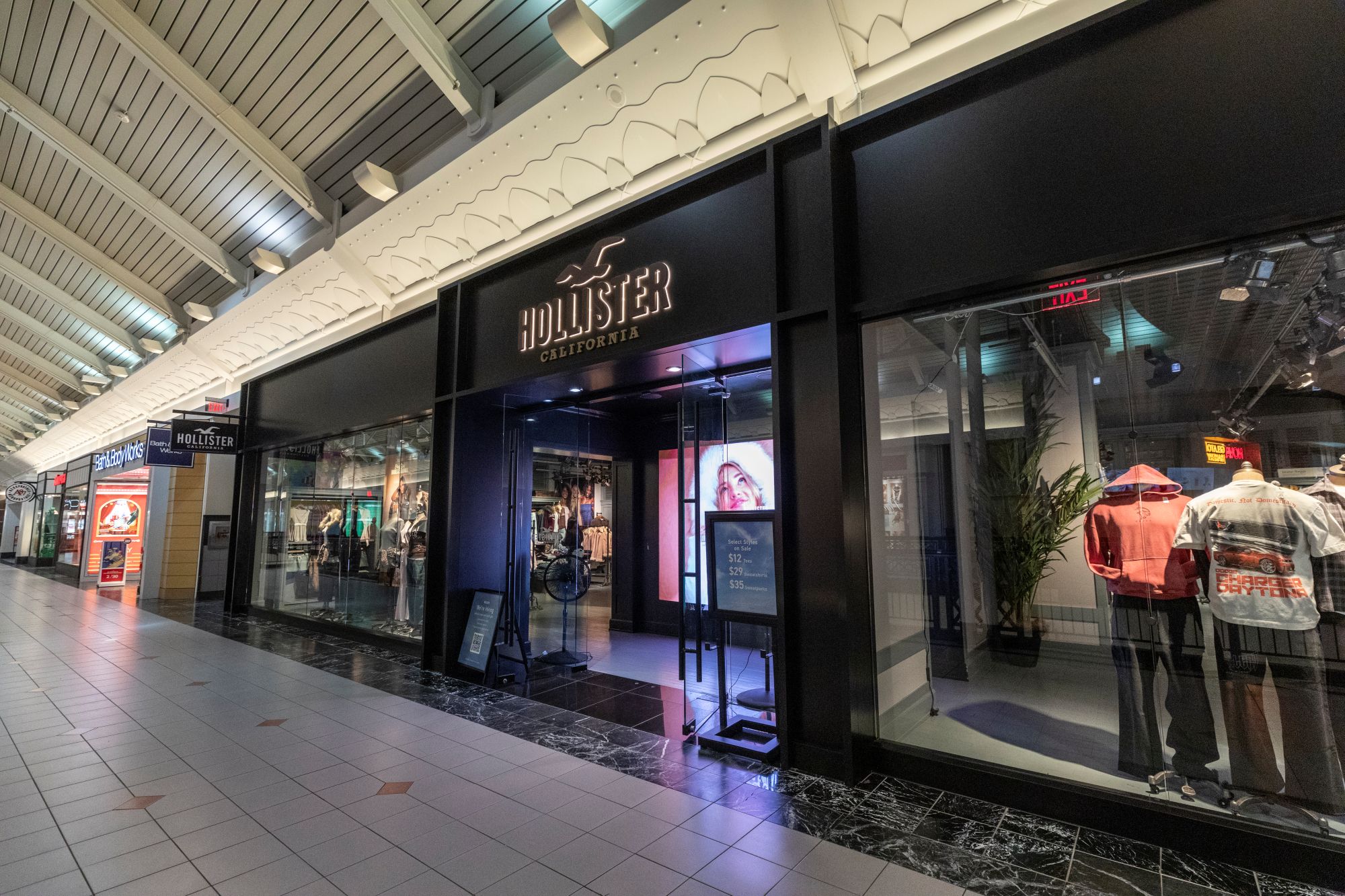 Solomon Pond Mall Spinoso Real Estate Group